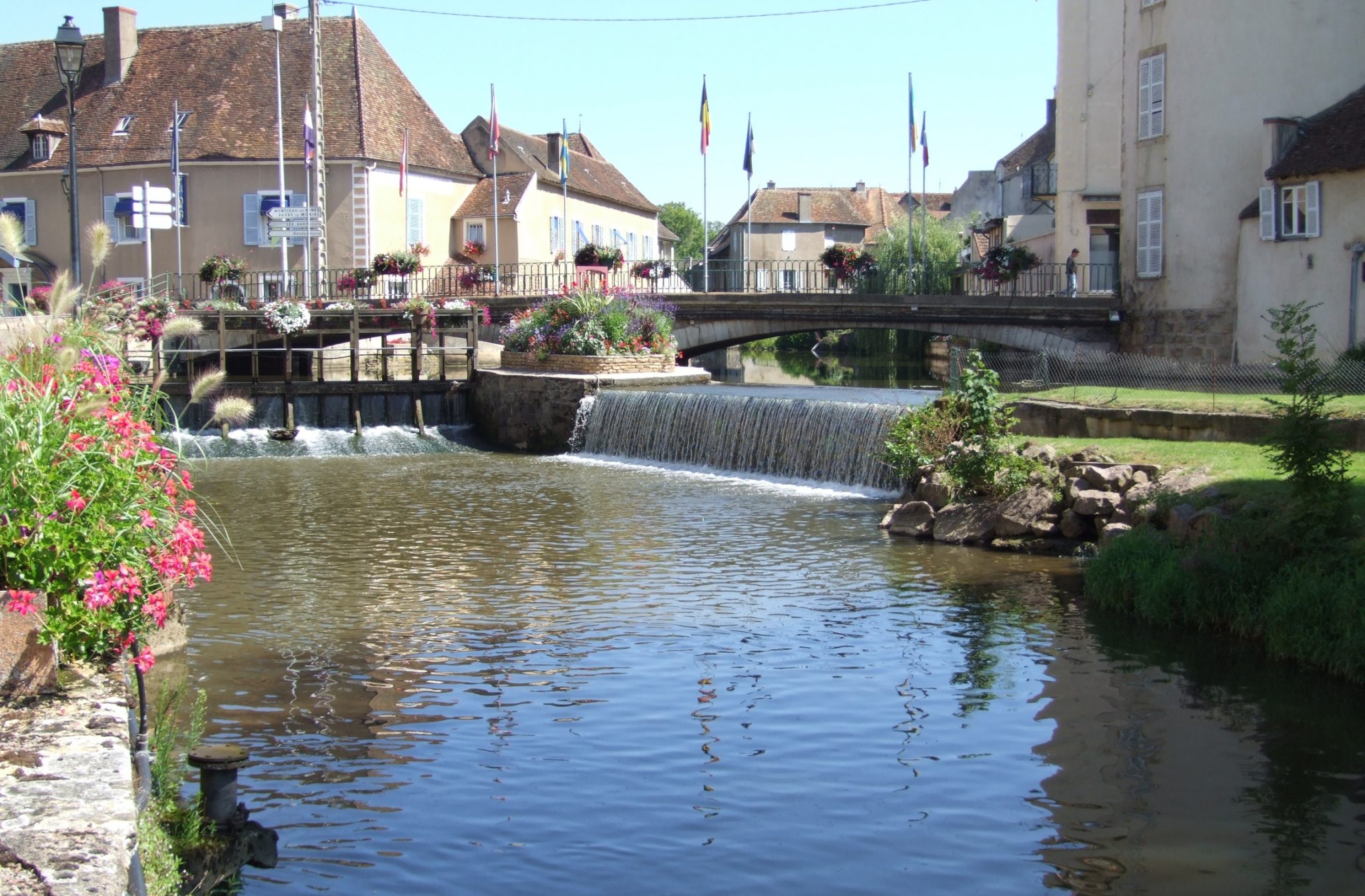 Charolles : histoire, géographie et culture locale et patrimoine ...